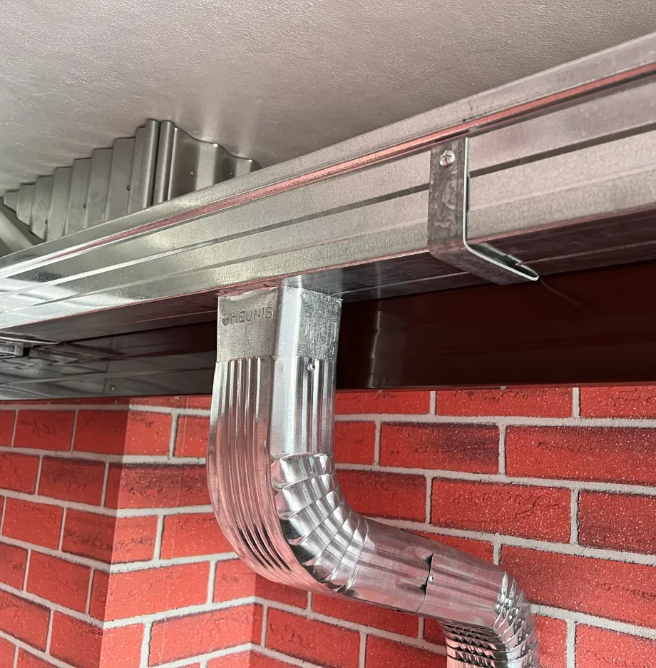 Benefits of Steel Gutter System, Rainwater Gutter Systems | Heunis ...